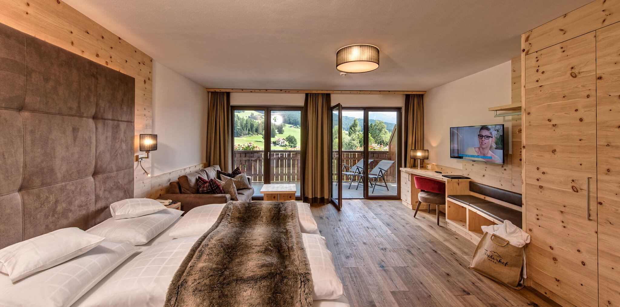 4 Sterne Hotel Tirolerhof in Taisten - Welsberg in den Dolomiten ...